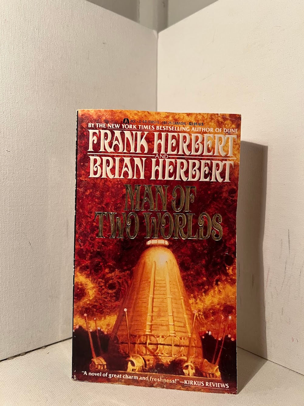 Man of Two Worlds by Frank Herbert and Brian Herbert – Revolving Books