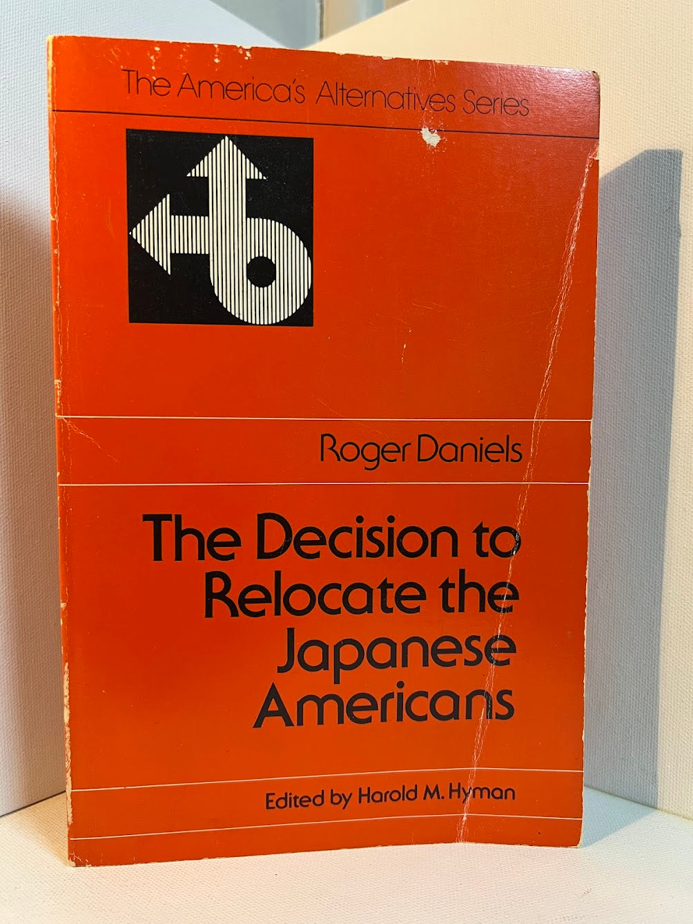 The Decision to Relocate the Japanese Americans – Revolving Books